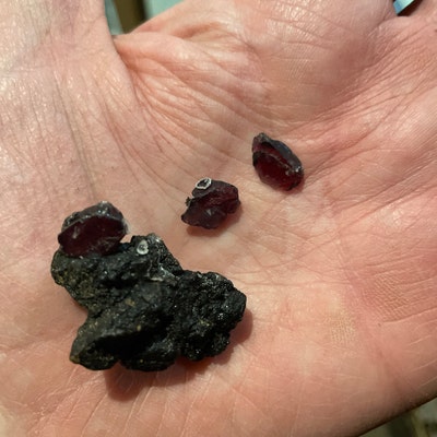 Big Garnet Raw Stone, Natural Garnet Rough,hight Quality Garnet Rough ...