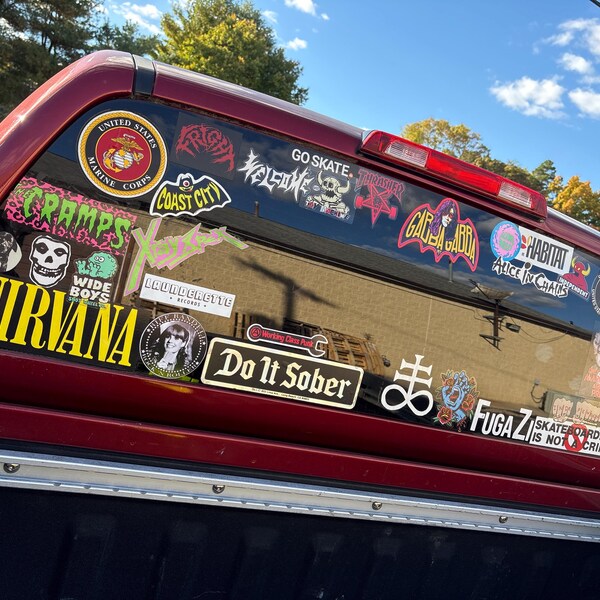 3D Creature Feature Sticker - Etsy