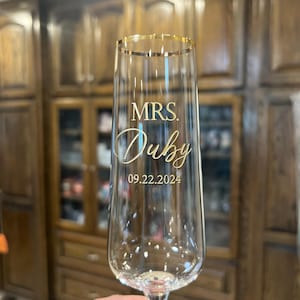 Personalized Wedding Toasting Flutes Set of TWO, Custom Engraved Vina ...