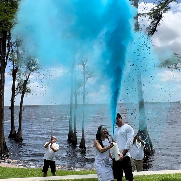 Gender Reveal Powder in Pink Blue Green Red Purple Yellow Orange Poof ...