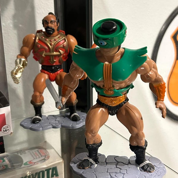 MOTU Masters of the Universe / He-man Action Figure Display Stand ...