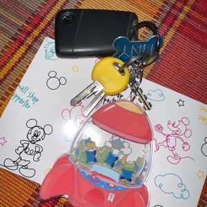 The Claw Shaker See Through Acrylic Keychain/ Toy Story Alien Disney ...