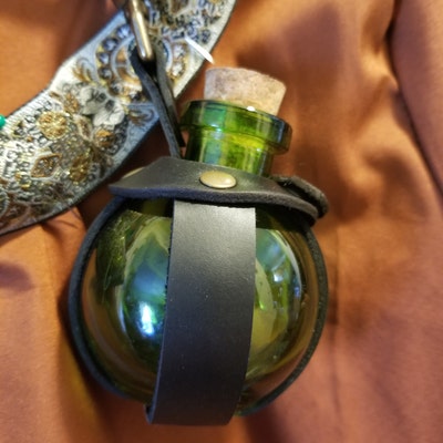 Small Potion Bottle With Clasp Glass Potion Bottle With Leather Holder ...