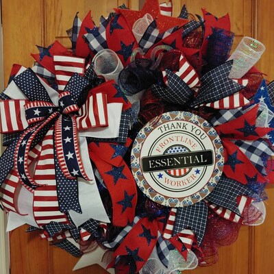 8 Round Essential Worker Sign Essential Worker Wreath - Etsy