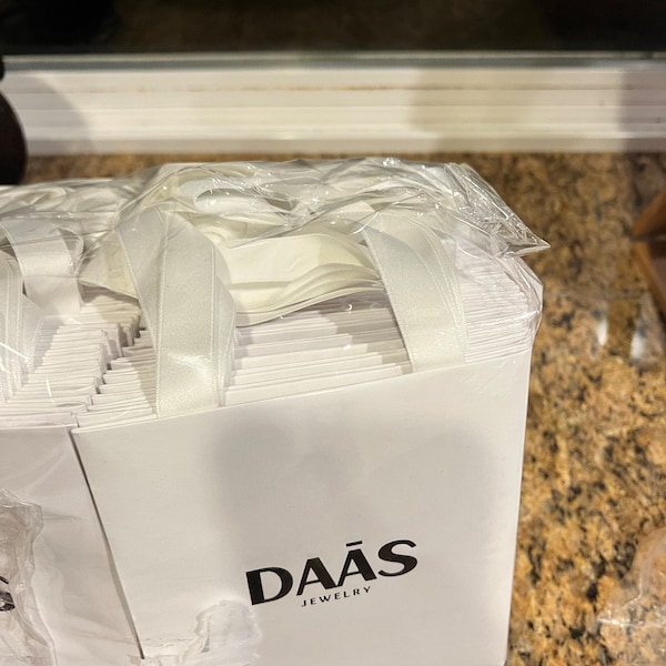 50pcs A1S 13.5x7.5x15.5cm White Vertical Small Gift Paper Bag Custom ...