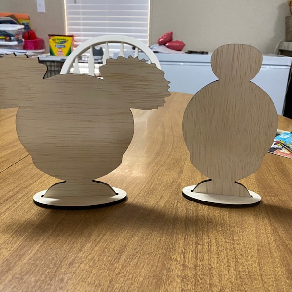Pigtail Display. Head Stand Girl Puff Pigtail Silhouette. Showcase ...