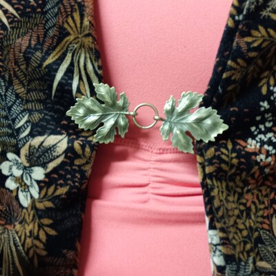 Bronze Leaf Cloak Clasp sylvan Dress Cinch Clip Festival Cape Closure ...