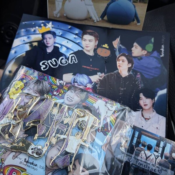 BTS OT7 Mic Drop Enamel Pin Pearl Hard Enamel PROOF Love Yourself - Etsy