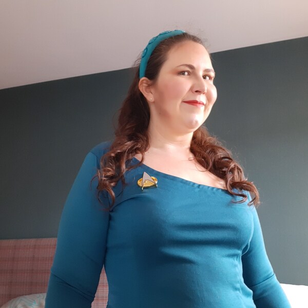 Verda the Android Cosplay Tunic, Lost in Space Costume, Verda the ...