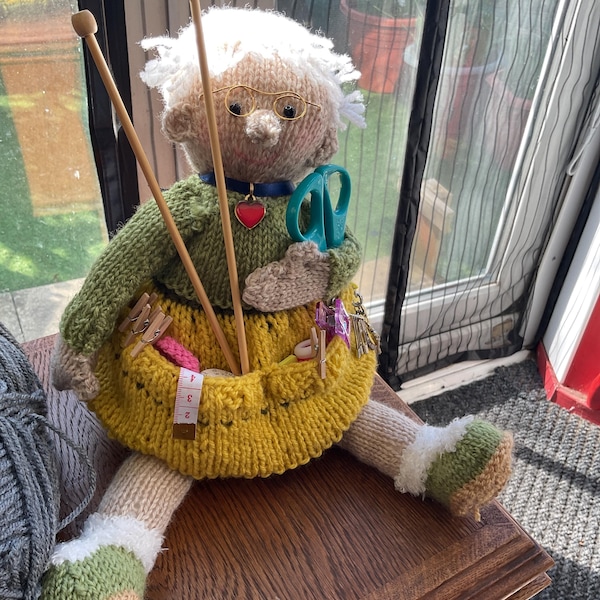 Tea Cosy Knitting Pattern. PDF Digital Download.betty Goes Walking. Tea ...