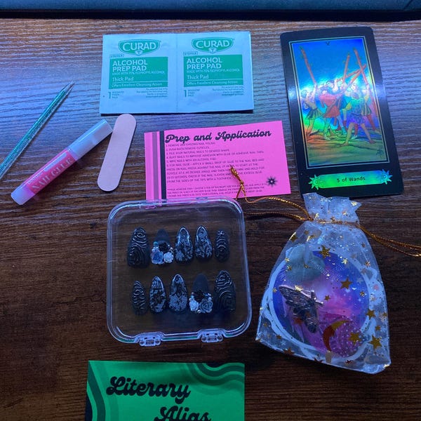 ACOTAR Press on Nails, Velaris Nails, Goth Nails, Halloween Nails ...