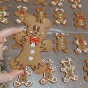 Mickey Mouse Gingerbread Man Cookie and Fondant Cutter - Etsy