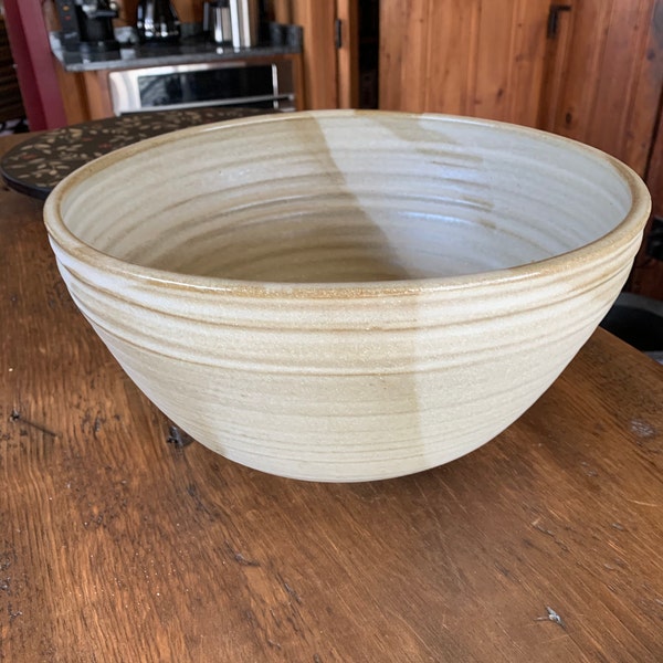 Large Pottery Mixing Bowl - Etsy