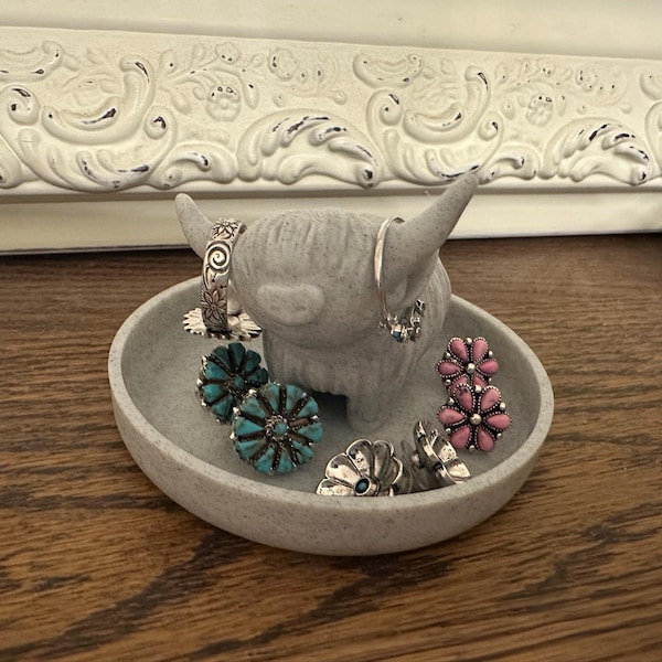 Highland Cow Ring Holder - Personalized Jewelry Dish - Jewelry ...