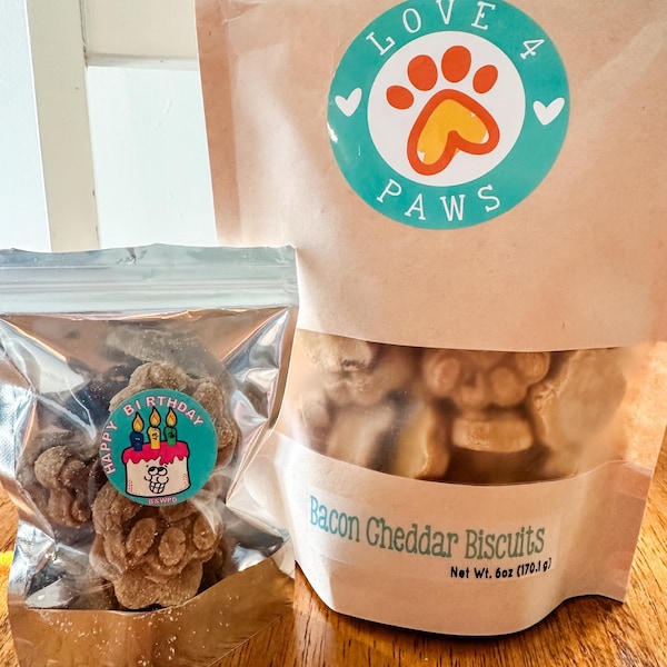 Organic Gourmet Bacon Cheddar Dog Biscuits, Handmade Dog Treats ...