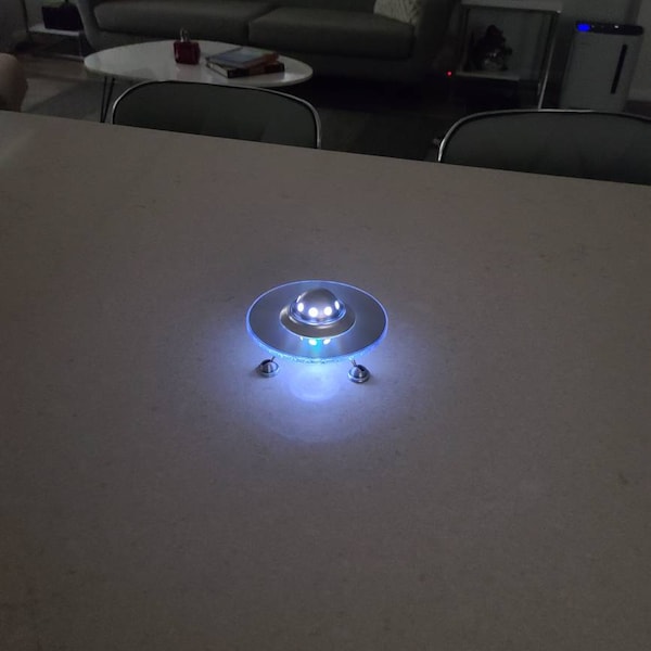 Retro Spacecraft Night Light - Etsy