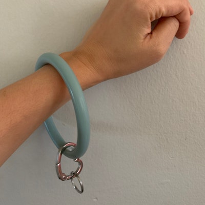 Keychain Bracelet Silicone Key Ring Key Loop Silicone Bangle Keychain ...