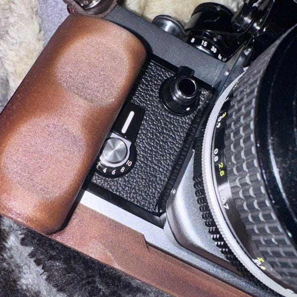 Wood Grip for Nikon F2 With Arca Swiss Mount | 3D Printed Wood | - Etsy