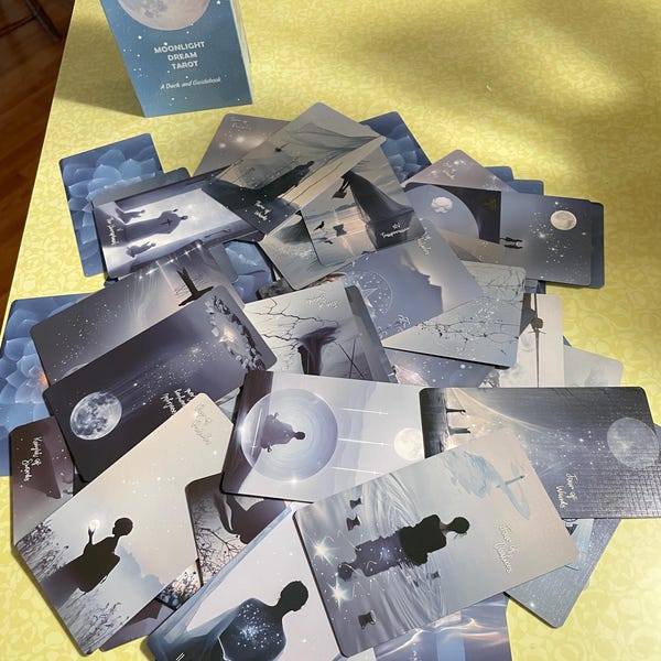 Moonlight Dream Tarot | 78 Tarot Cards Deck, 4 Extra Cards, 196-page ...