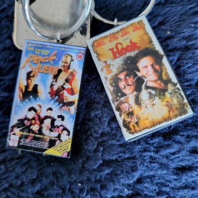 Miniature VHS Movie Keyring ANY Movie You Like Novelty 80s Film Gift ...
