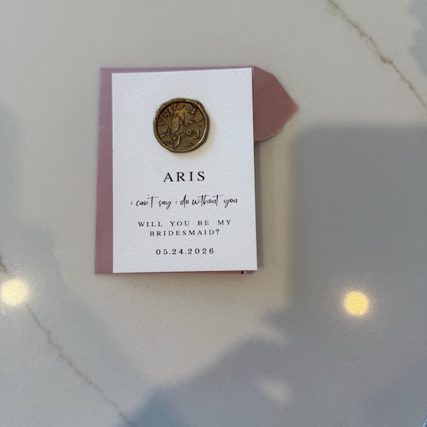 Personalised Freshen up Sign | Enid | Bathroom Toiletries Basket - Etsy