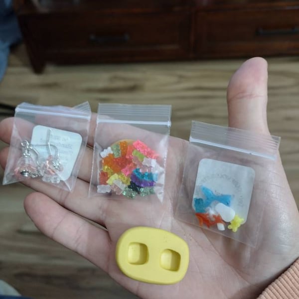 TEENY TINY Gummy Bears SILICONE Mold Smallest Candy Out There 1:6 Scale ...