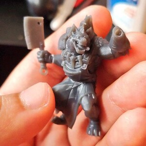 Ukko Hakka Dwarf Fighter / Paladin Unpainted Mini for | Etsy