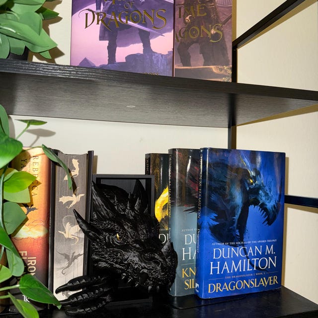 Dragon Head Book Nook Black Dragon Head And Tail Book Nook & Dnd DM ...