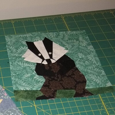 BADGER Paper Pieced Block Pattern in PDF - Etsy