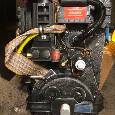 Ghostbusters Proton Pack Ribbon Cable Clamp DG14 - Etsy