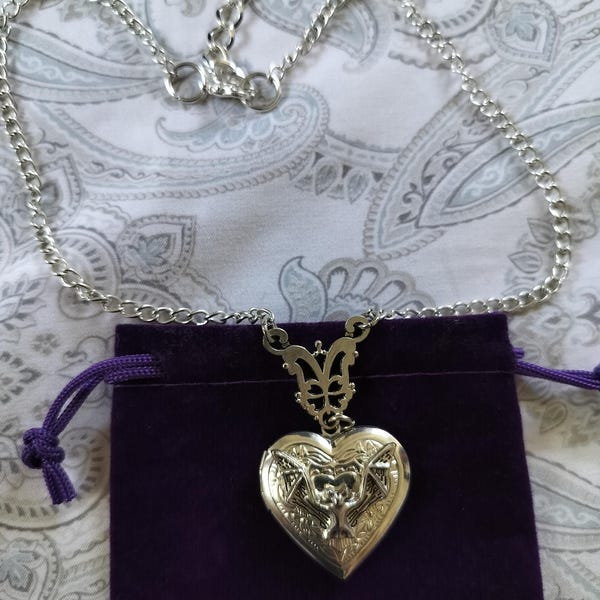 Gothic Vampire Bat Locket Necklace Made to Measure This Locket is a ...