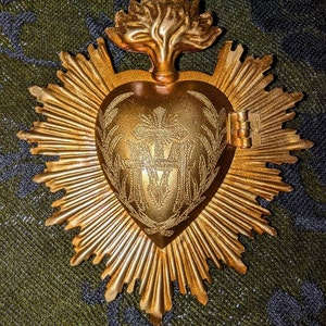 Sacred Heart, Red Center With Rustic Crystals, Catholic Heart, Exvoto ...