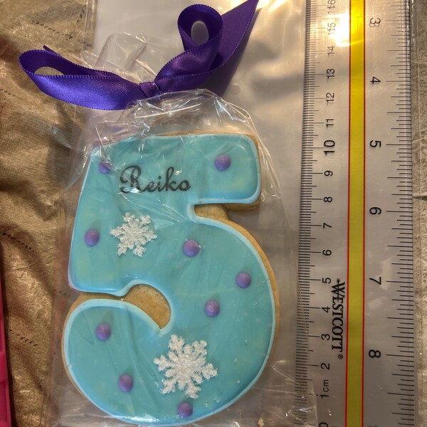 Frozen Birthday Cookies, Personalized (4" Size, Bowed) - Next Ship Date ...