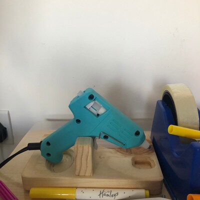 Hot Glue Gun Stand, Hot Glue Gun Holder, Wooden Glue Gun Holder, Craft ...