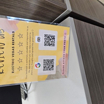 Illustration Point Scan QR Code Sign Template, Scan to Pay Sign, Social ...