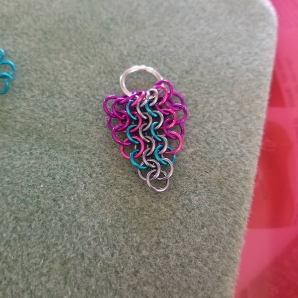 Chainmaille Earring Tutorial - European 4 in 1 Spear and Circle ...