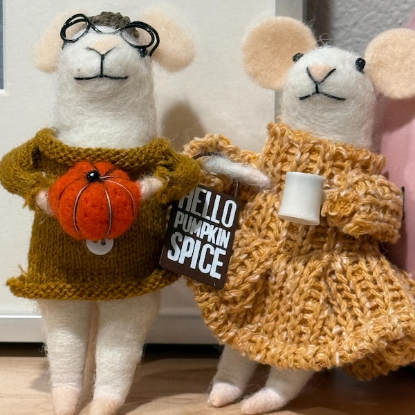 Fall Harvest Thanksgiving Needle Felted Mouse - Fall Sweater Mouse ...