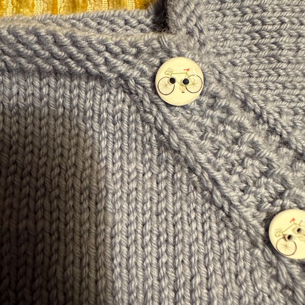 7 Honey Bee Buttons. Assorted Bee and Honey Themed Buttons. - Etsy Canada