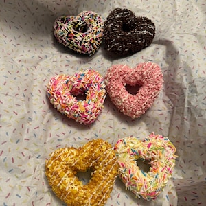 Heart Shaped Faux Donut Magnets | 6 Flavors | Waverly Vienna - Etsy