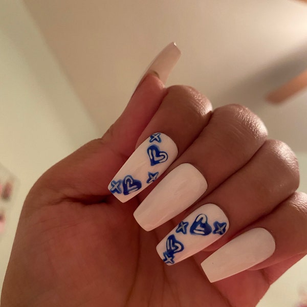 Press on Nails | Air Brush Blue Heart | Graffiti | Y2K Nails - Etsy