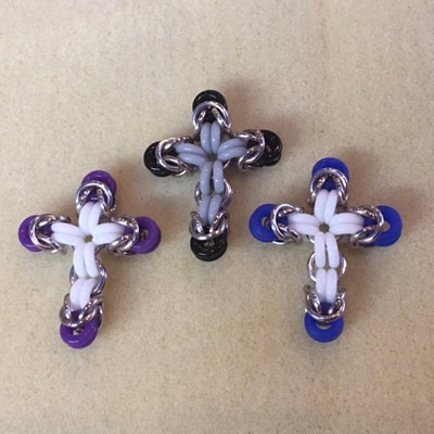 Rubber and Metal Chainmaille Cross Tutorial Expert PDF - Etsy
