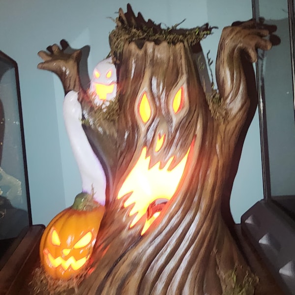 Spooky Haunted Tree Ghosts Ghouls Pumpkin Light Hand Painted Ceramic ...