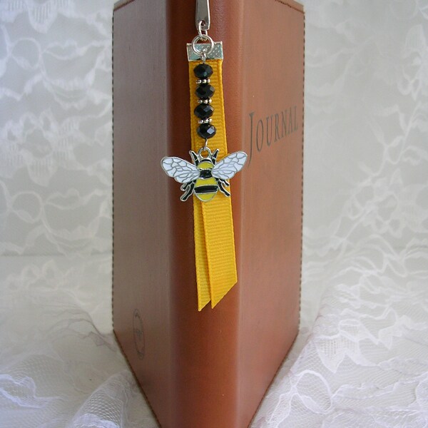 Bee Charms, Bulk Enamel Bee Pendant in Gold and Silver Tone - Etsy