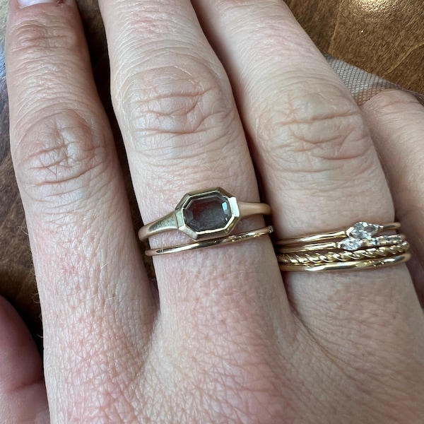 Montana Sapphire Bezel Set Signet Ring in 14k Gold - Made to Order - Etsy