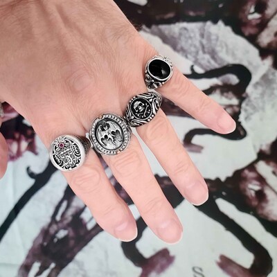Holywood Vampires Ring Johnny Sterling Silver Ring Dark Sapphire ...