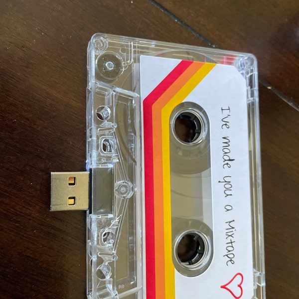 4GB/8GB/16GB USB Mixtape - Retro Personalised Gift - Loved One ...