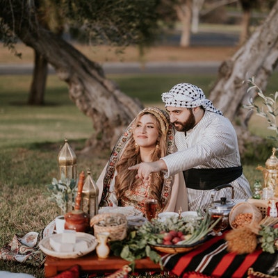 Tmen Thobe Gumbaz Kumbaz Palestinian Dabke Zaffa Wedding Dance With ...