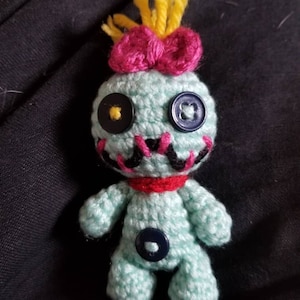 Mini Scrump Doll, Lilo and Stitch Amigurumi, Keychain Zipper Charm - Etsy