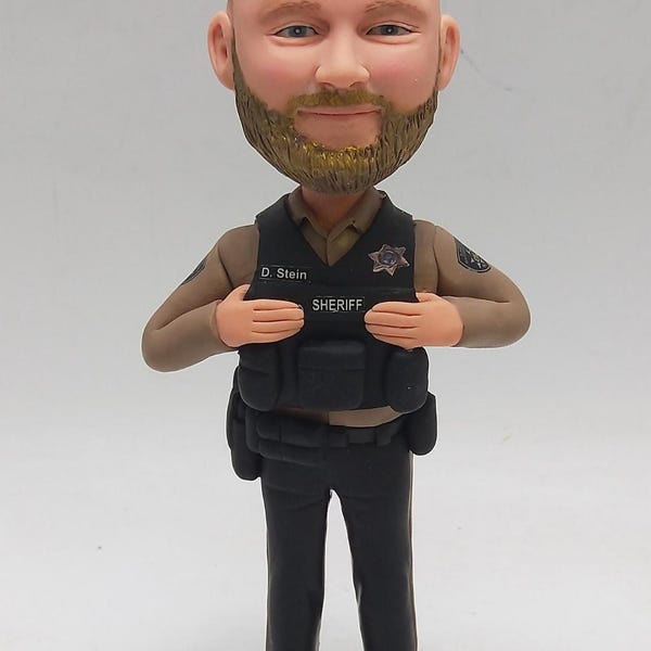 Custom Policewoman Bobblehead, Custom Police Officer Bobble Head ...