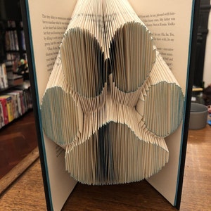 PAW PRINT Book Folding Pattern 168 Folds 336 Numbered Pages. PDF ...